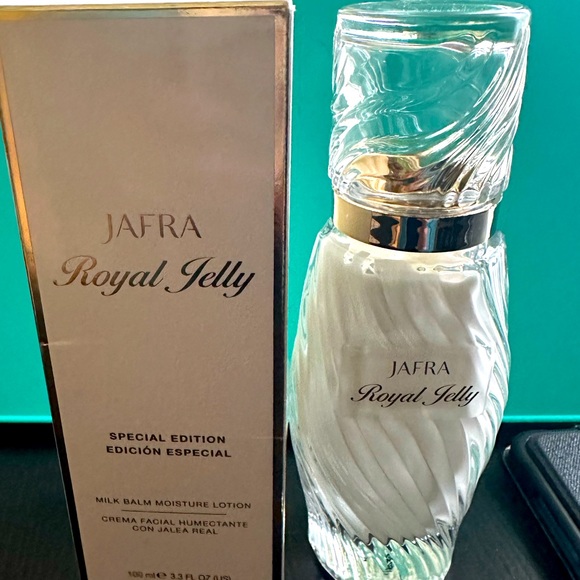 JAFRA | Skincare | Jafra Royal Jelly Special Edition 33 Fl Ozmilk Balm ...